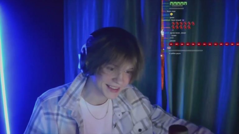 deepins02: биография стримера, стримы на твиче, телеграмм, фото